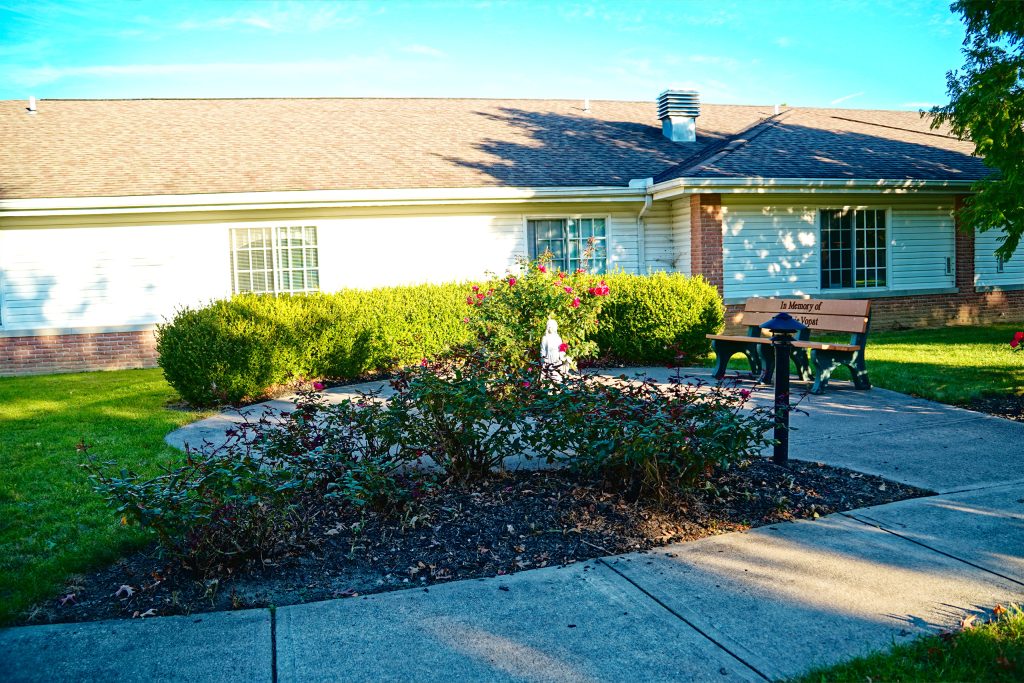 Short-Term Respite Care for Seniors at Avon Oaks, Ohio